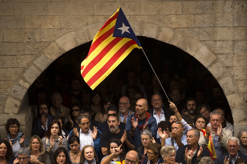 Catalans Defiant Despite Decry From Spanish King