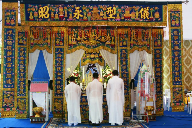 Thailand Holds Ceremony in Honor of 47 Chinese Boat Victims