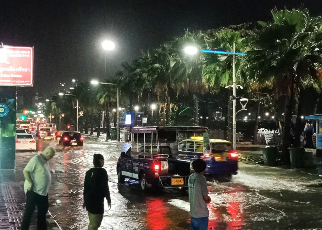 Storm Floods Pattaya as Typhoon Bears Down (Photos)