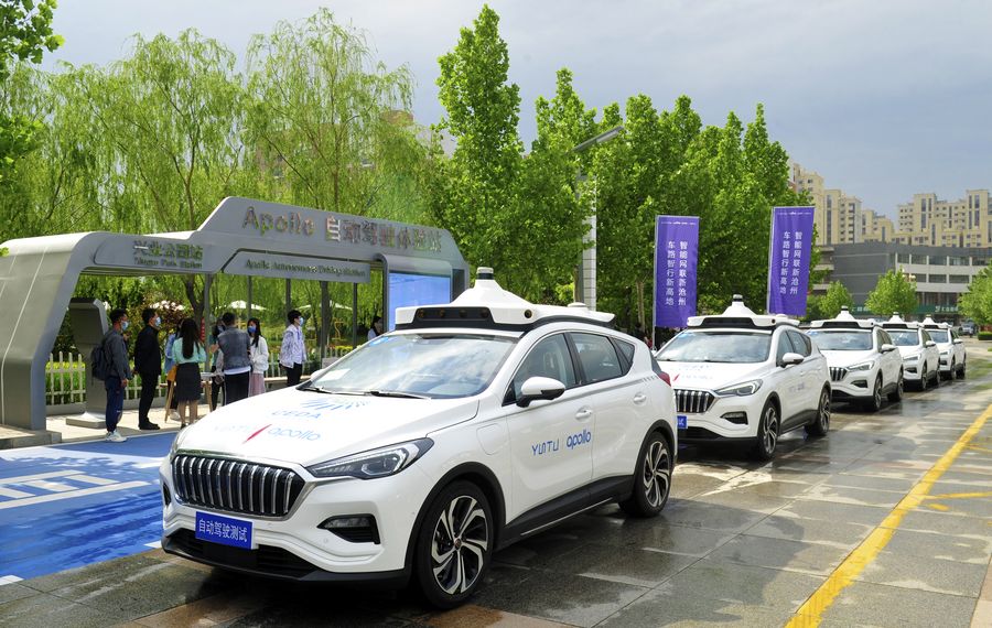 Chinese Expressway Opens Lanes for Self-Driving Cars