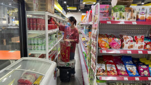 Chinese Supermarkets Pop up All Over Bangkok - Chiang Mai