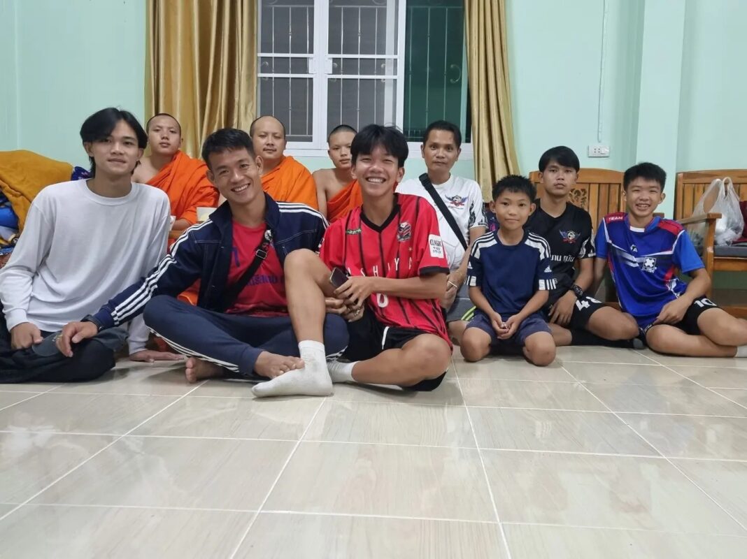 13 Wild Boars Paid Tribute to "Dom" After His Sudden Death