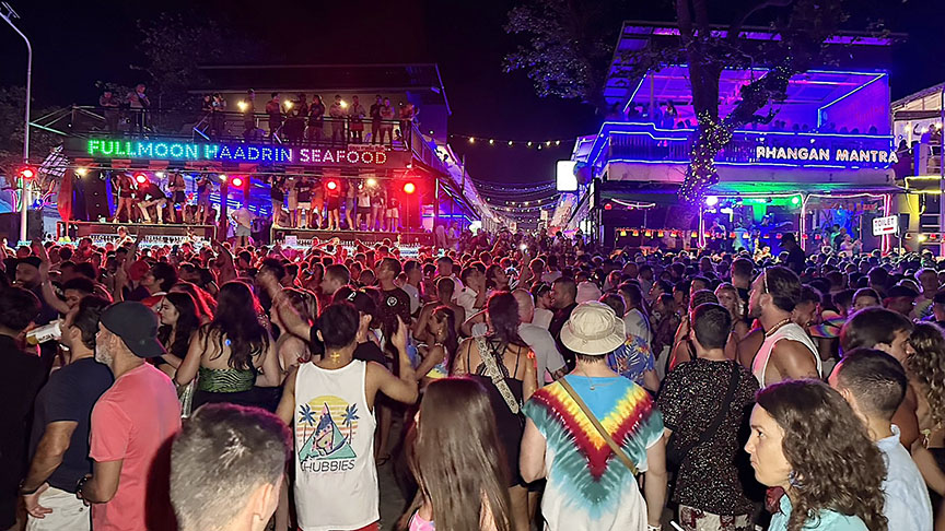 Full Moon Parties Back in Full Swing with 50,000 Travelers