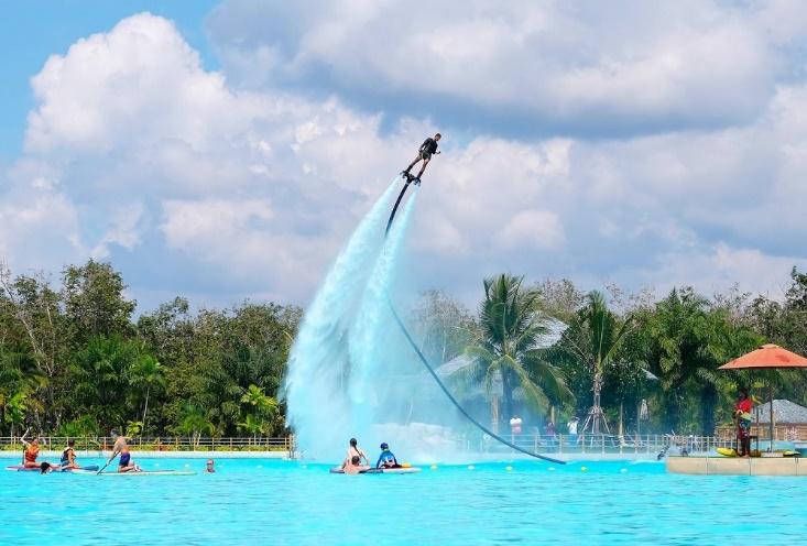 “Blue Tree Phuket” offers a variety of spectacular and thrilling ...