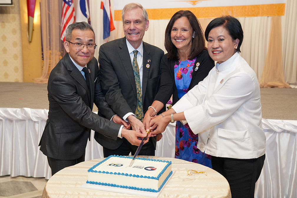 Peace Corps Swear in Ceremony and Celebrate Six Decades in Thailand