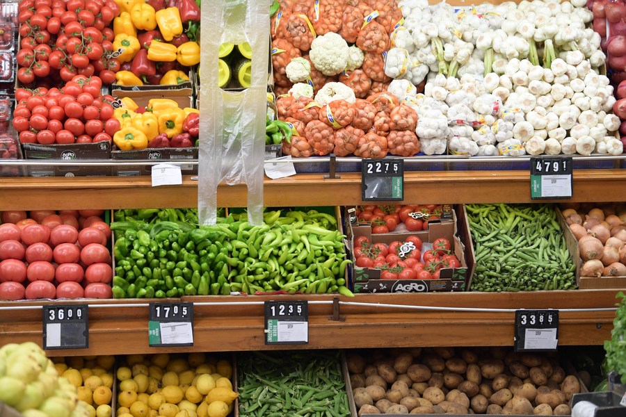 World Food Prices Decline for 12th Consecutive Month