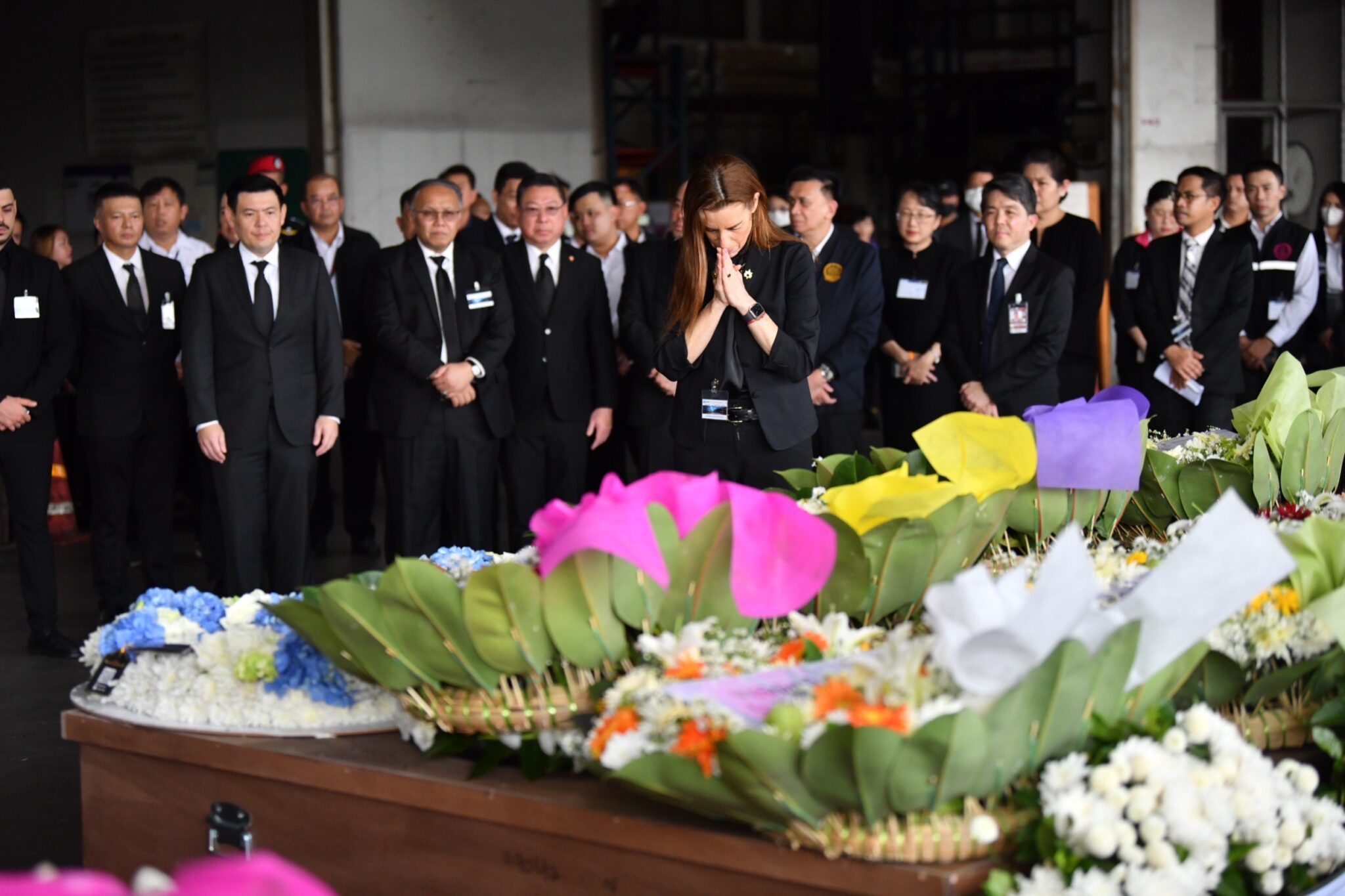 Families Receive First Bodies of 8 Thais Killed in "Inhumane War"
