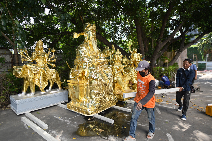 End Of The Controversial "Kru Guy Kaeo" Statue At The End Of 2023
