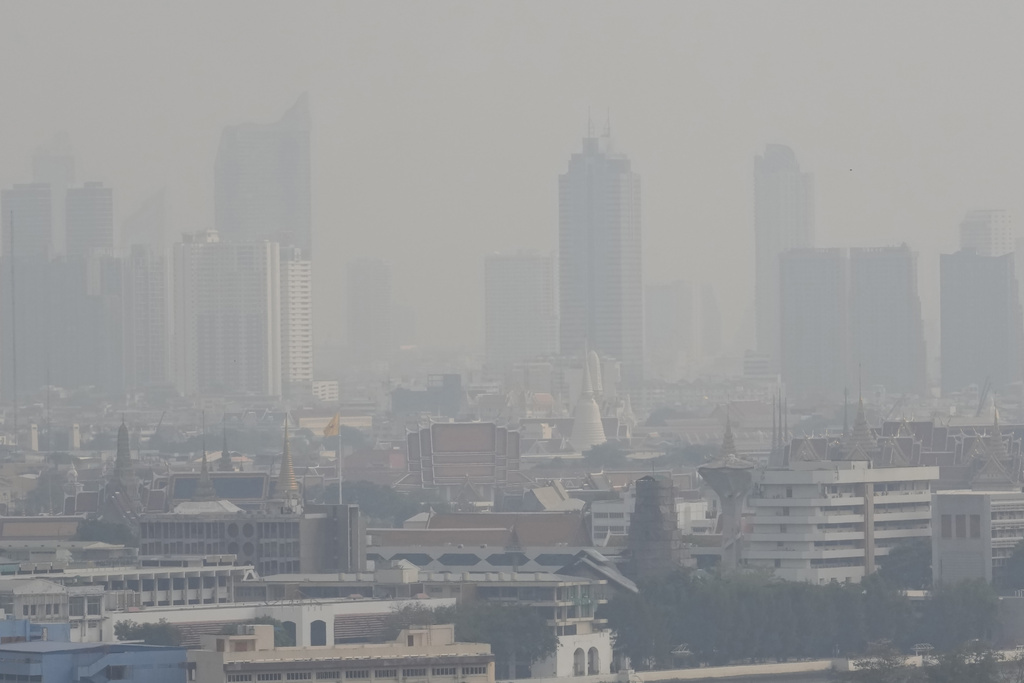 High Air Pollution Levels in Bangkok Spark Order for City Employees To ...