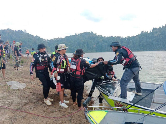 “The Cave” Diver Helps Recover a British Body in Surat Resevoir