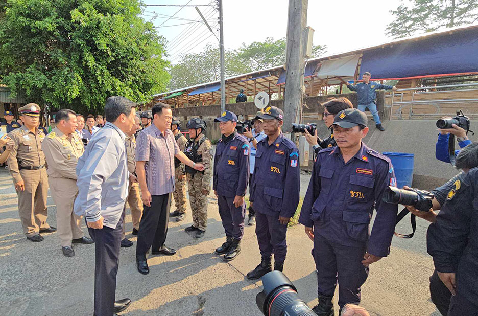 Three Thai Ministers Visit Mae Sot During Tensions in Myanmar