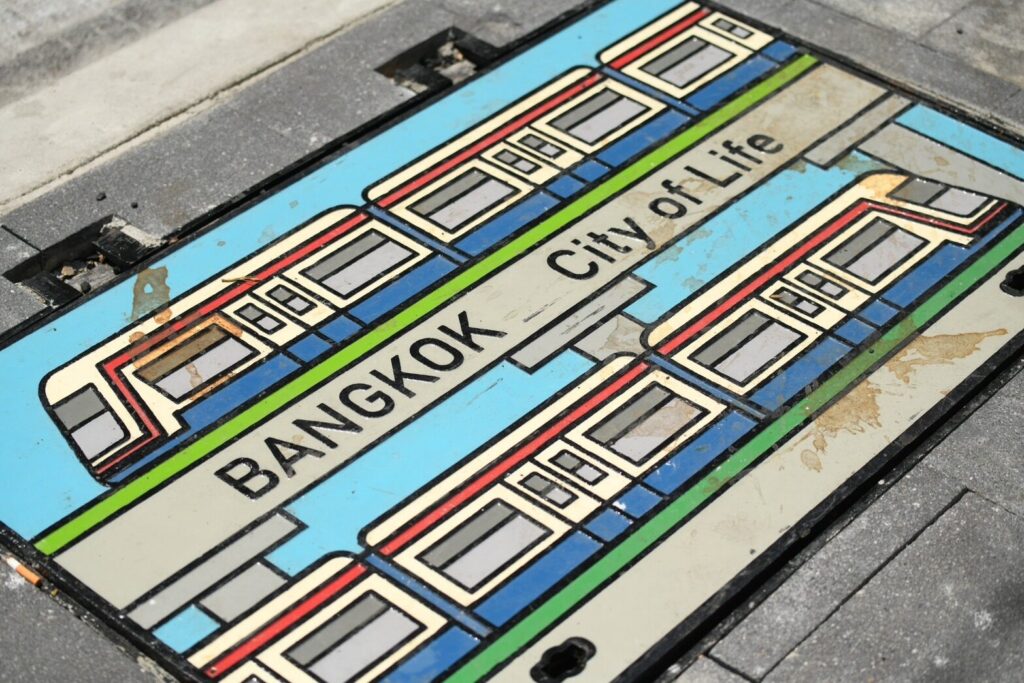 Bangkok Makes Progress in Improving Sidewalks and Sets 10 Standards