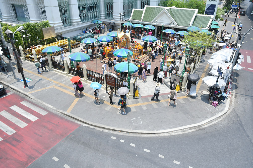 Bangkok Makes Progress in Improving Sidewalks and Sets 10 Standards