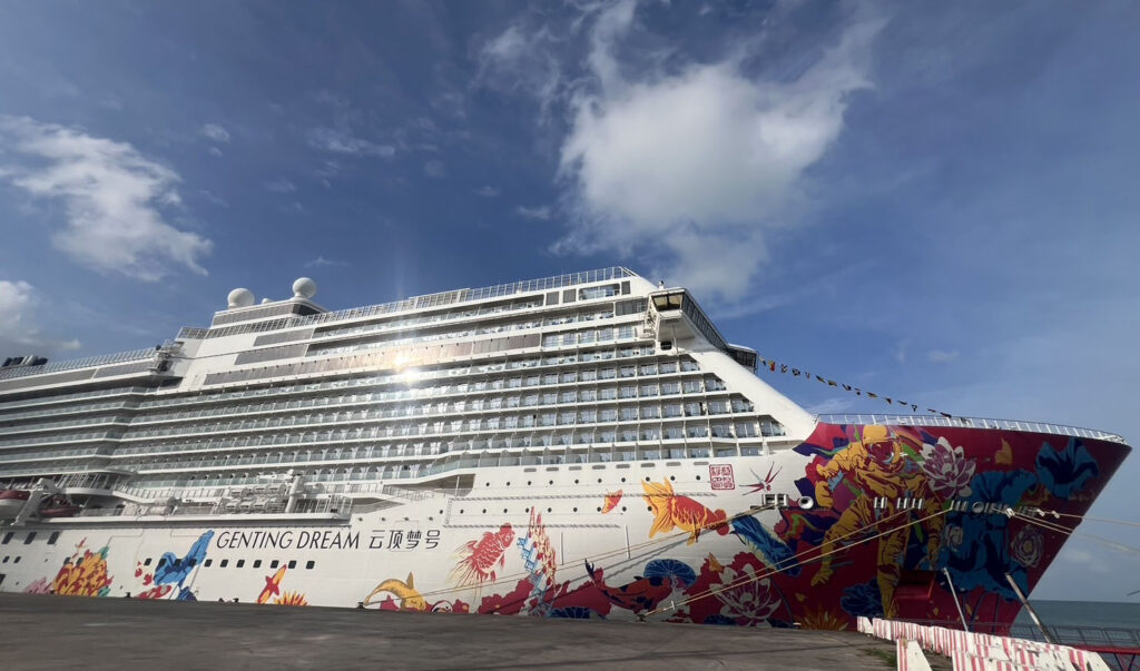 Mega Cruise Ship with 3,700 Tourists Firstly Docks at Phuket Deep Sea Port