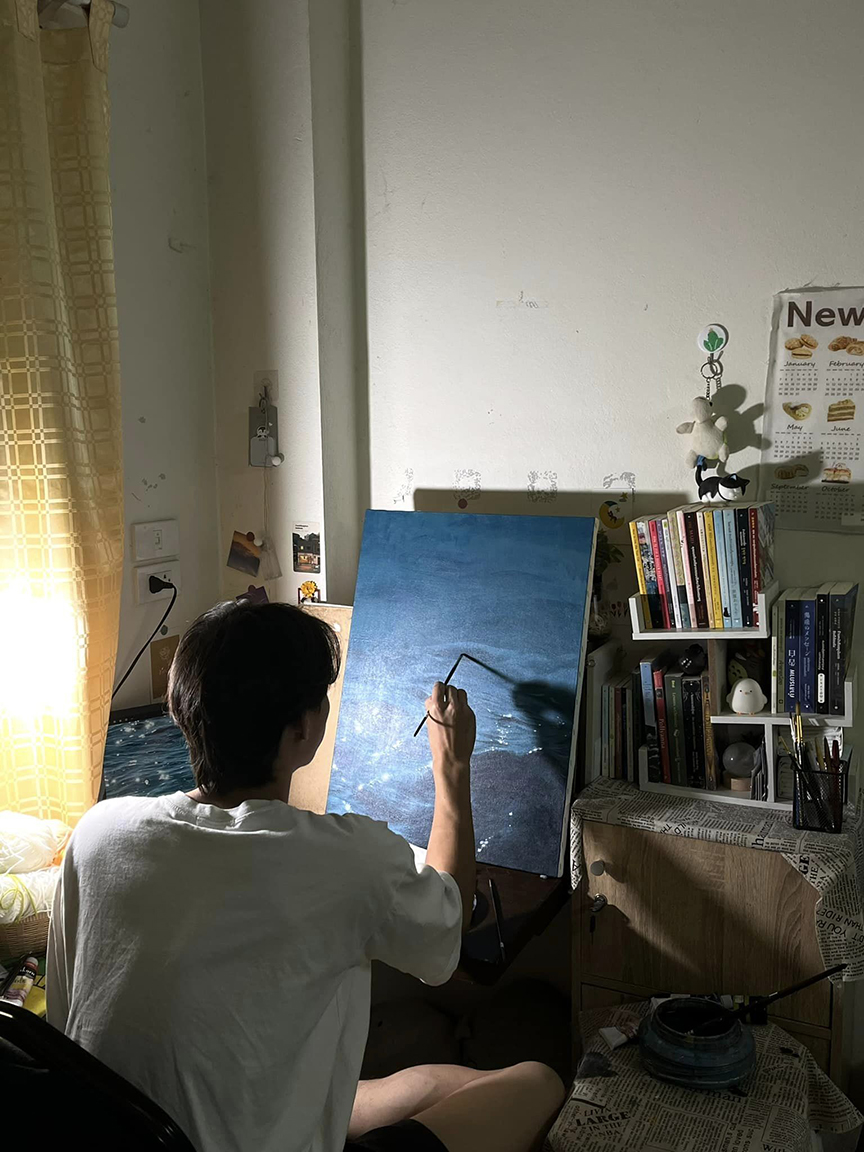 Student's $24 Seascape Painting Goes Viral, Next Work Fetches $4.7K