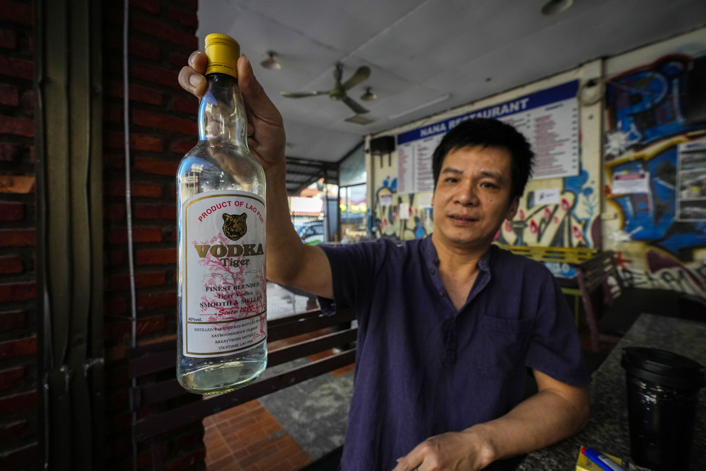 American and Australian Tourists Die, Raising Toll to 4 in Laos Alcohol ...