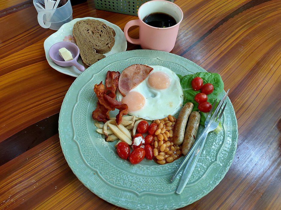 Morning Cup by Pang Farm: Where Expats Break Bread in Hua Hin