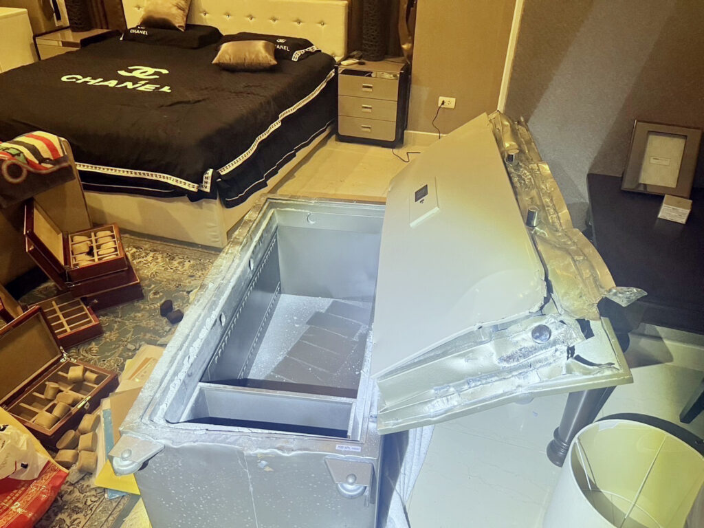 Chonburi Police Hunt Burglars After Luxury Watch Heist In Chineses Home
