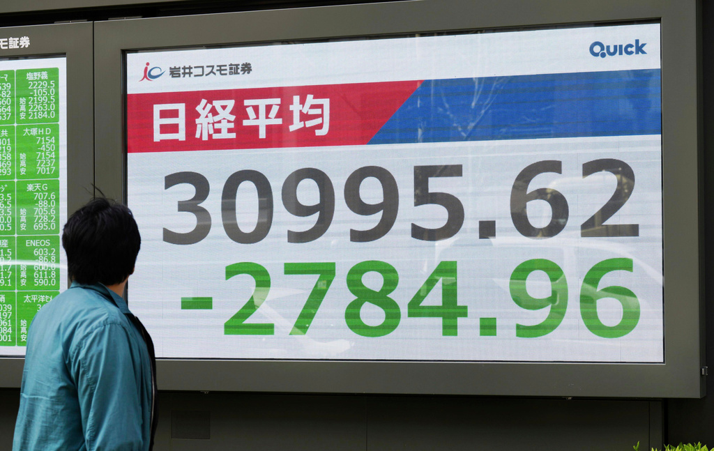 World Markets Plunge, with Japan's Nikkei Diving Nearly 8%, After the ...