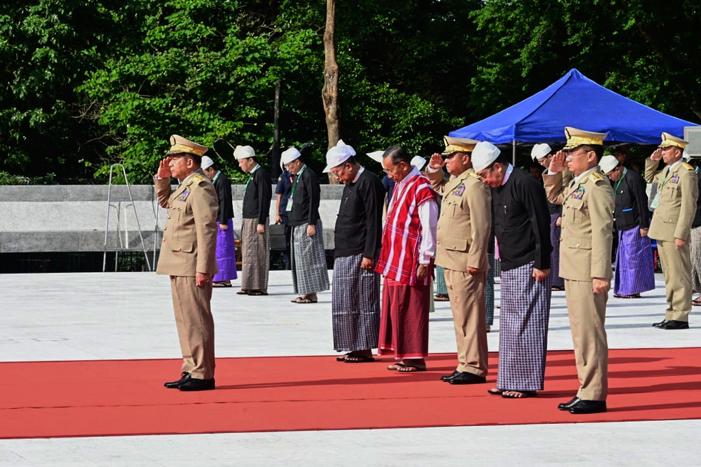 Myanmar's Military Leader Puts in Rare Appearance at Event Honoring ...