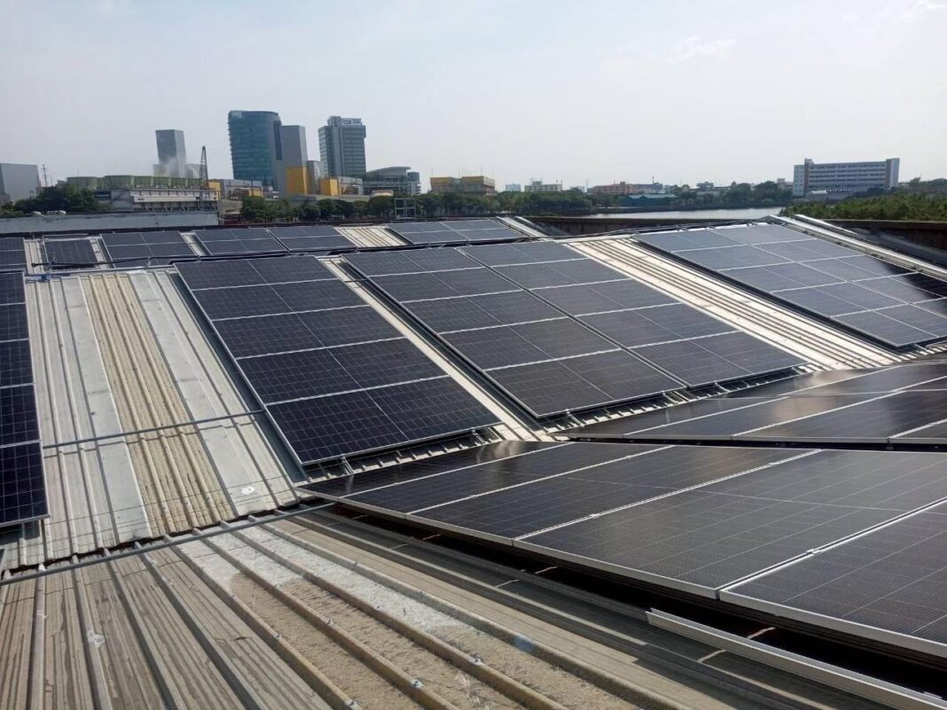 Poonpipat Partners with SCG's ONNEX SOLAR for Clean Energy Innovation