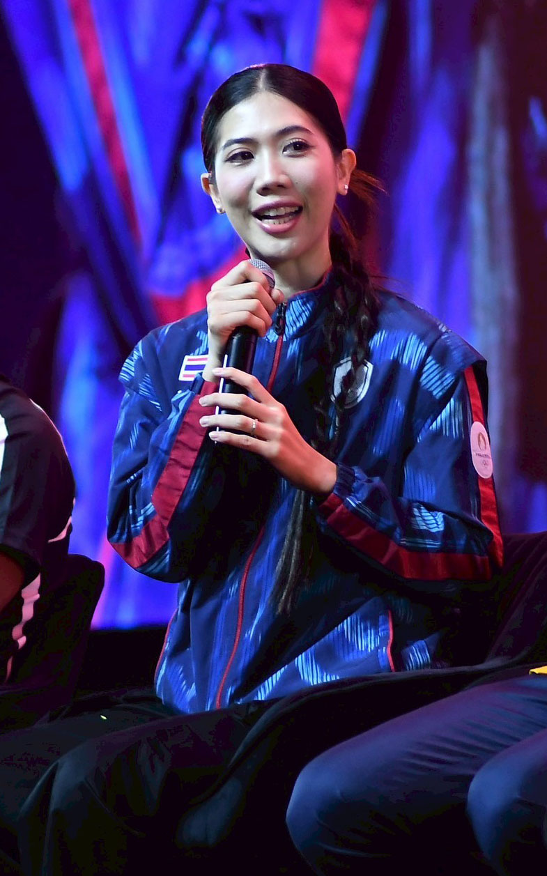 Former PM and Two Athlete Stars Unite to Transform Thai Sports