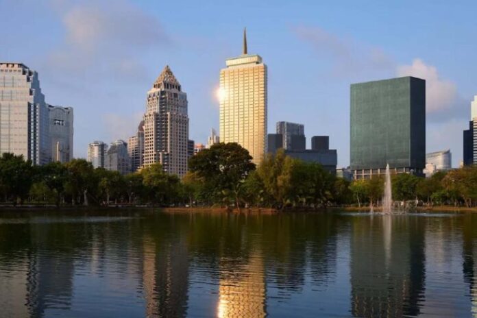 Dusit Thani Heir Fights Board Ouster as Central Pattana Denies Role