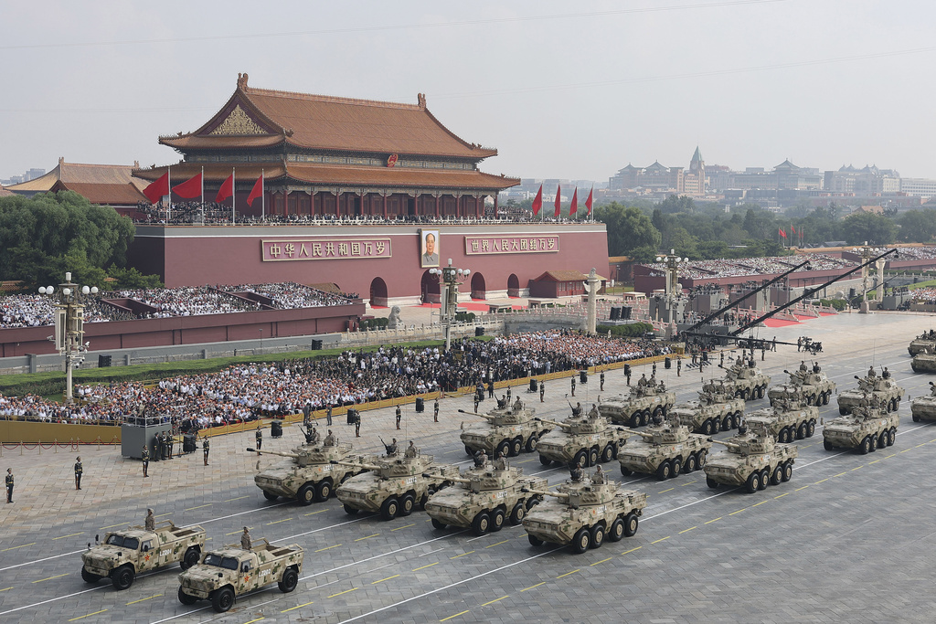 China's Military Parade Reveals New Hypersonic Missiles, Drone ...