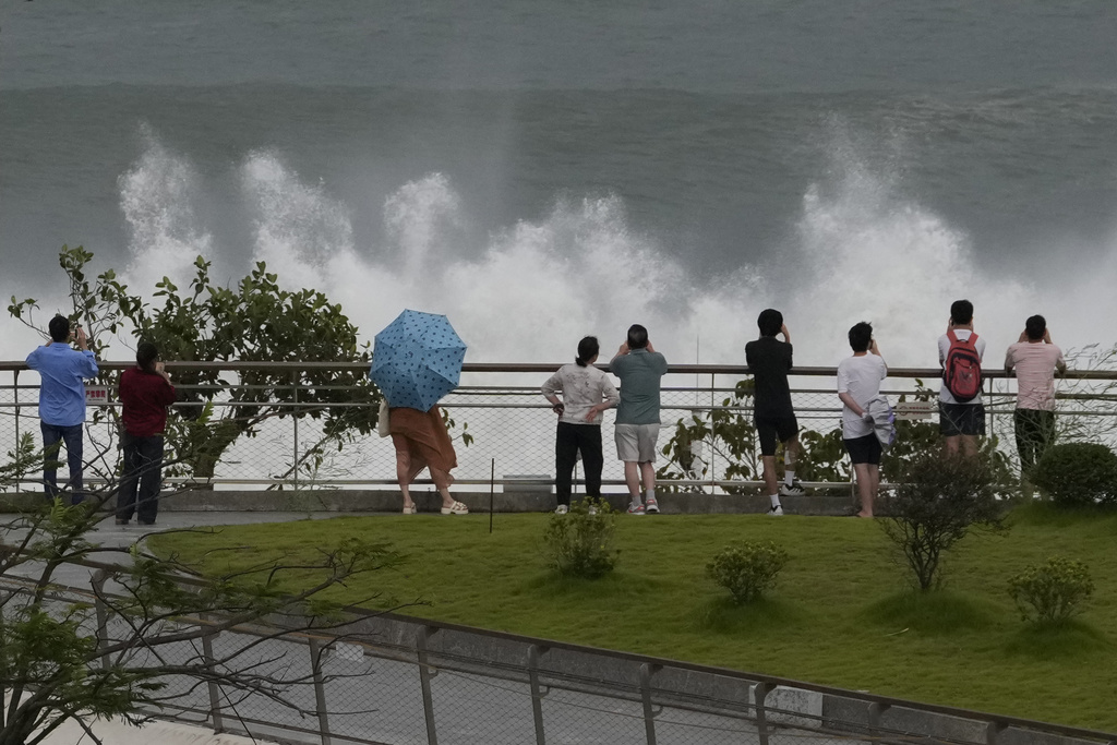Typhoon Ragasa Batters Hong Kong and Southern China After Causing ...