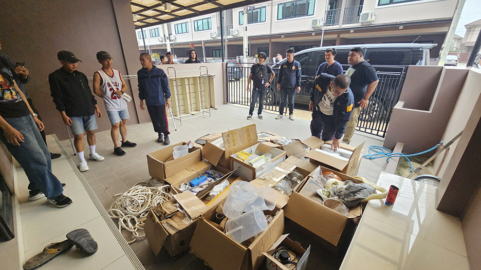 Police Raid Drug Lab in Chonburi as Suspect Flushes Evidence