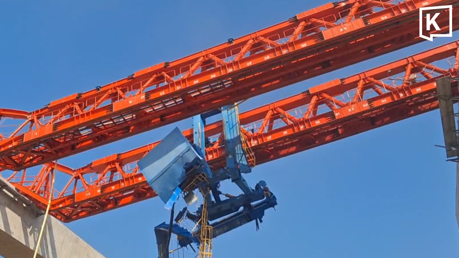 Construction crane collapse derails train kill at least 10