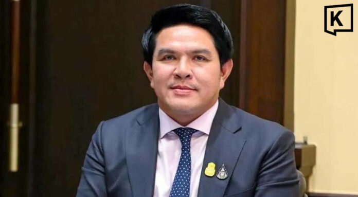 Thailand plans to scrap visa-free stay, cut duration