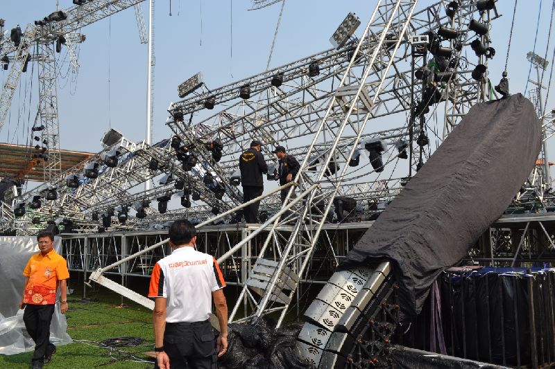 One Killed In 'International Concert' Stage Collapse