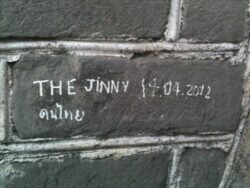 Outrage Over Thai Tourists 'Vandalising' Great Wall of China